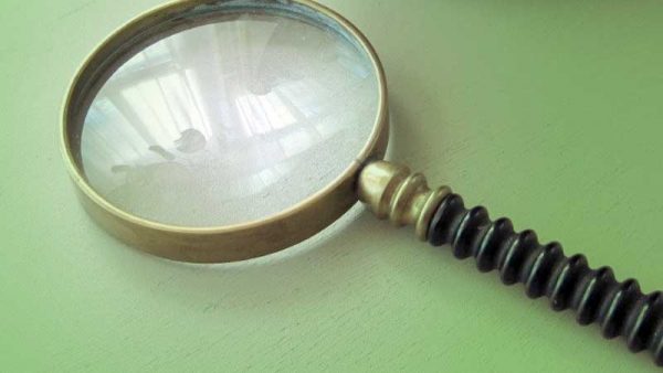 5 Qualities Of Great Ghost Hunters | Spooky Isles