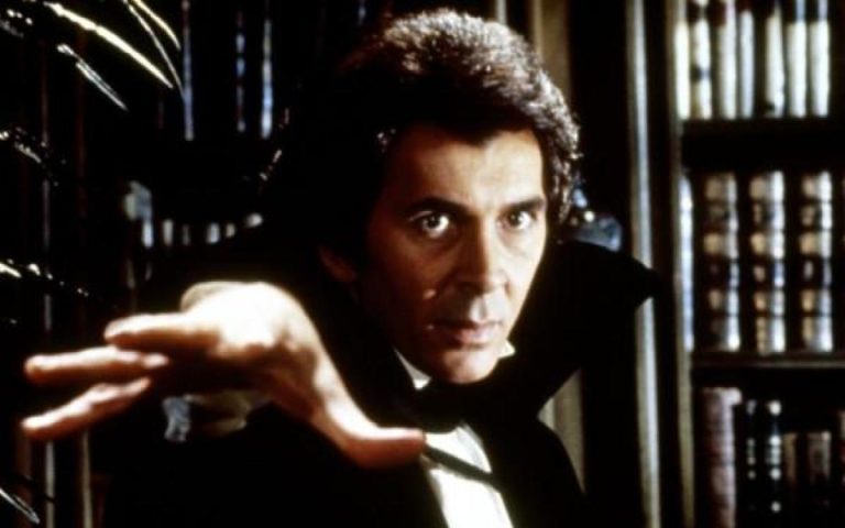 Dracula 1979 REVIEW | Spooky Isles
