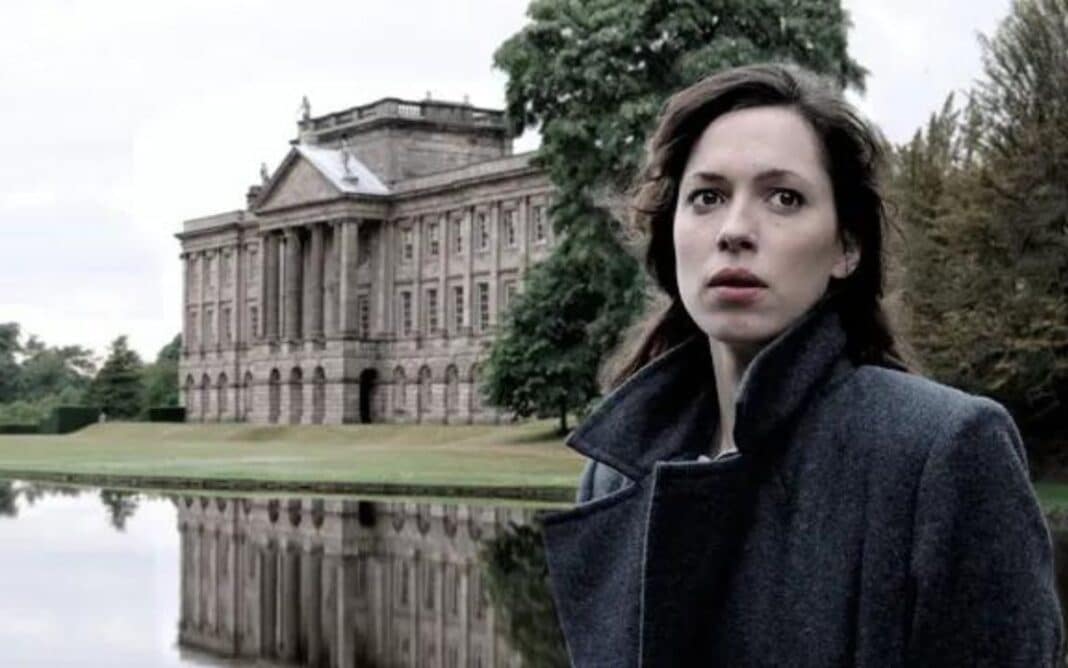 10 Best Ghost-Hunting Films For Halloween Night | Spooky Isles