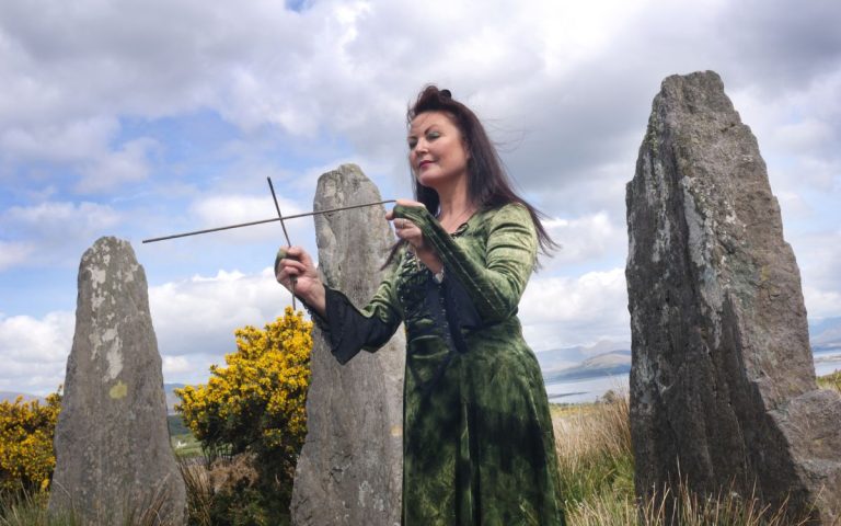 How To Use A Dowsing Rod To Find Water And Other Objects | Spooky Isles