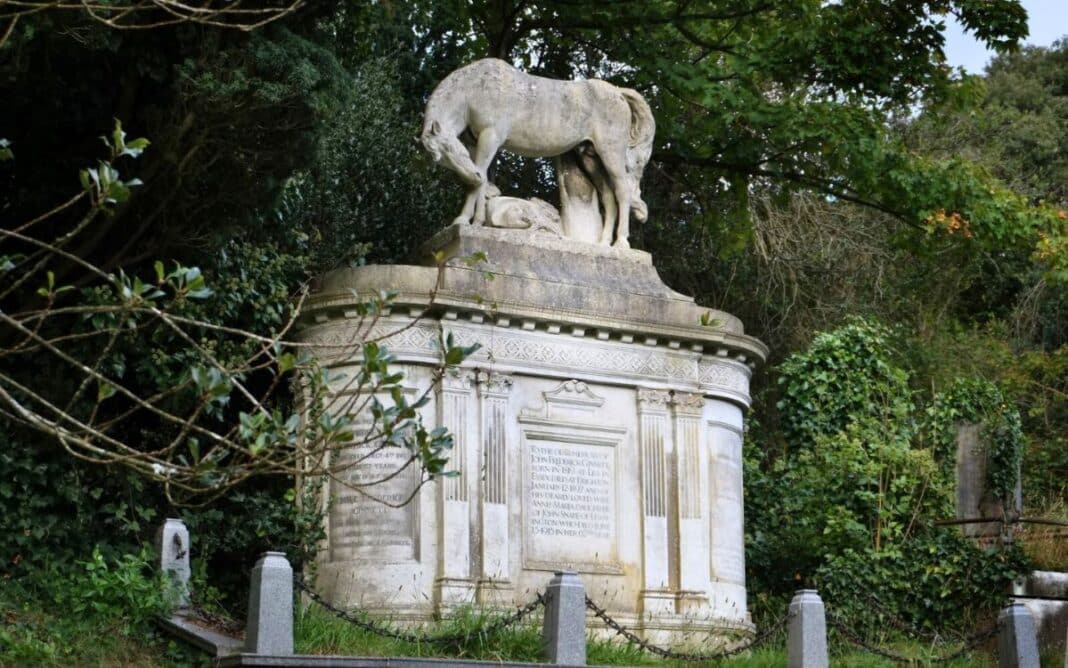 Woodvale Cemetery: Victorian Beauty And Crowley's Final Farewell ...